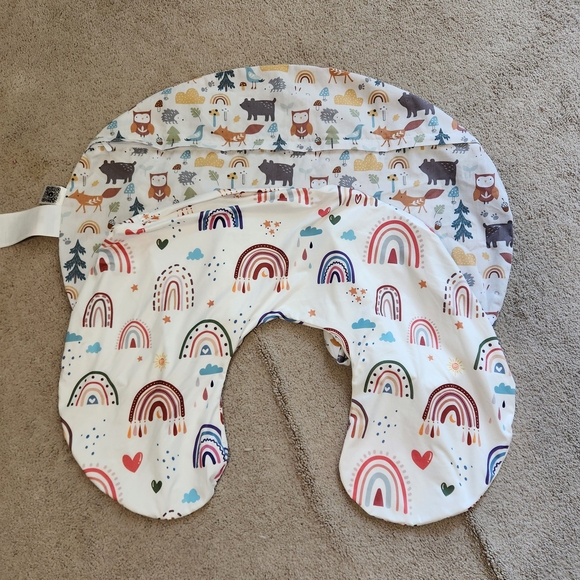 Boppy | Accessories | Boppy Multicolor Rainbow And Animal Print Bib ...